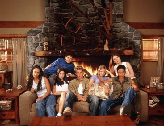 carissima.estranky.cz - Seriály - Cesta vzhůru / Higher Ground (2000)